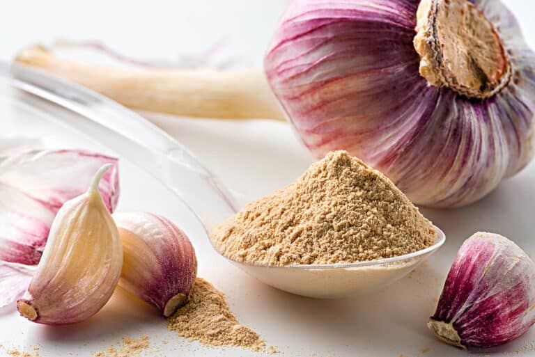 What Is A Clove Of Garlic? - Flavorful Home