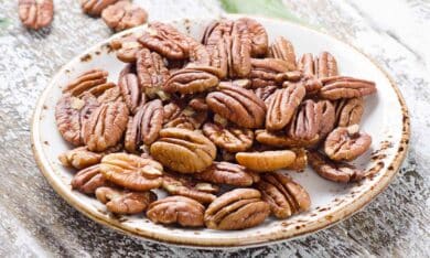 Pecan Vs. Walnut: The Ultimate Comparison - Flavorful Home