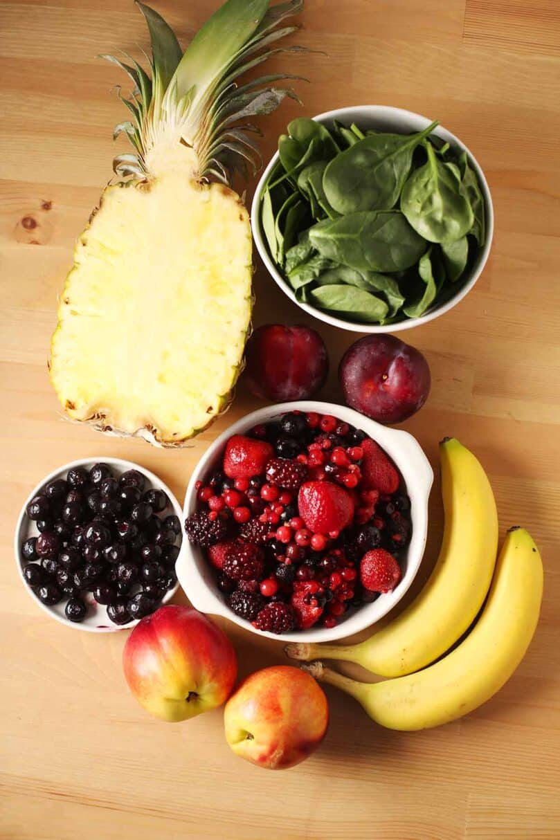 Best Smoothie Ingredients (Guide and Tips) - Flavorful Home